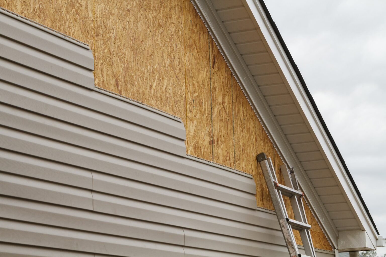 Residential Siding Installation | MEC Builds